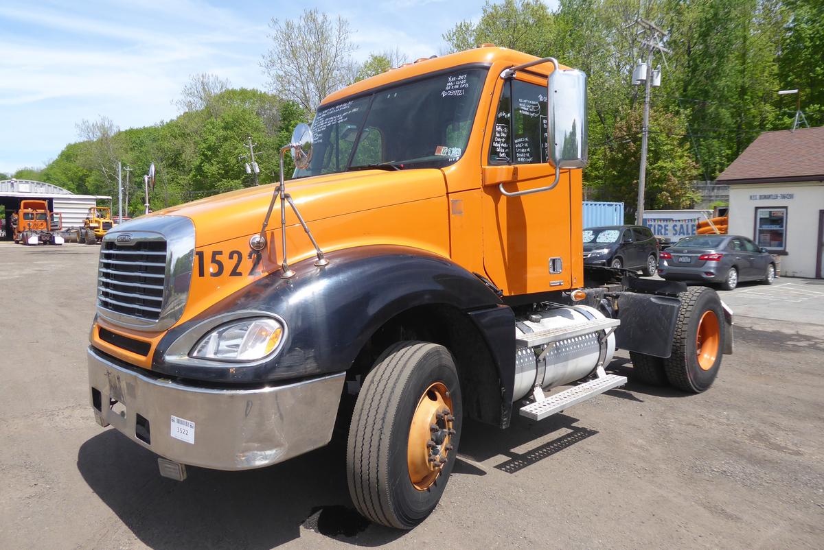 2007 Freightliner CL120 Single Axle Day Cab Tractor for sale by Arthur ...